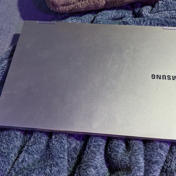 Samsung | Computers, Laptops & Parts | Samsung 1th Gen | Poshmark